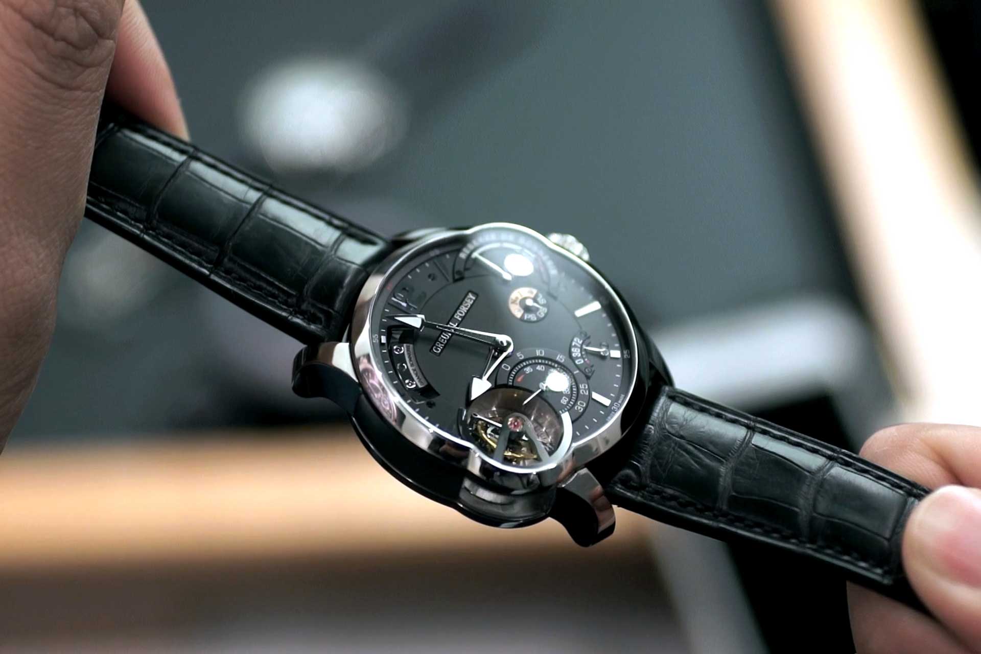 VIDEO: Revolution at SIHH 2017 - Revolution Watch